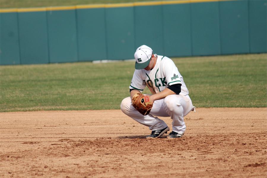 Griffins take series over SRU baseball - The Rocket
